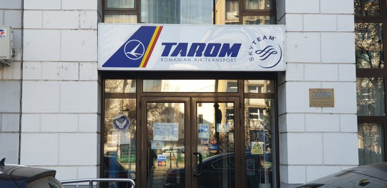 Cum contactezi Tarom. Telefon call center - eContact